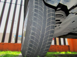 Causas de un desgaste irregular en los neumáticos del automóvil ...